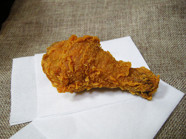 ケンタッキーフライドチキン「レッドホットチキン」を食べてみた！今年2回目！ Mon Favori